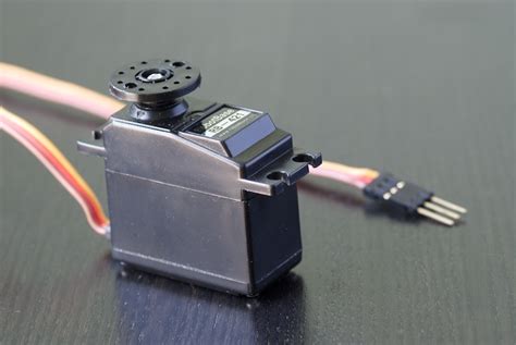 polar plotter on arduino and makerbeams by roxen