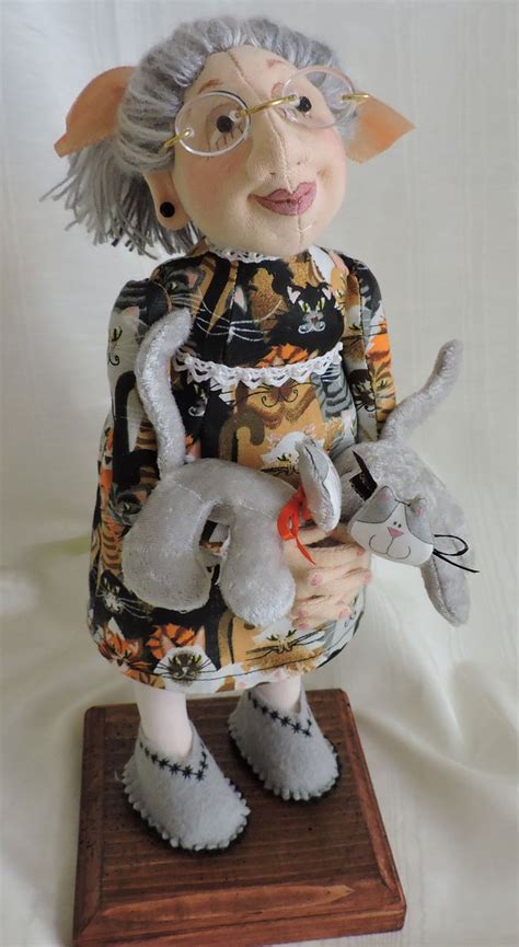 Jill Maas Winnie Mae Pattern About 11 Inches Tall For Craft Shows