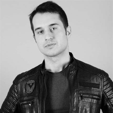 Yunus Emre Top Linkedin