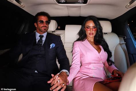 Travers The Candyman Beynon Shares Job Application For New Main