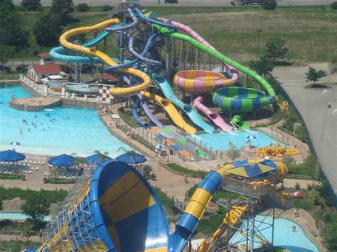 Paradise Plunge Six Flags Hurricane Harbor Chicago Coasterpedia
