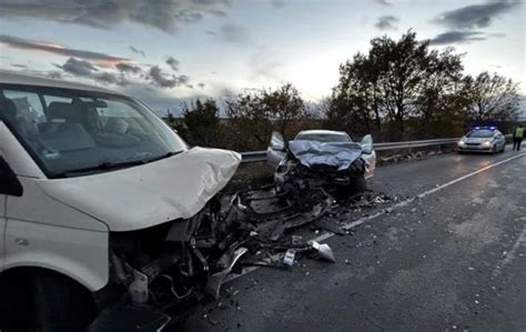 Пиян шофьор блъсна две коли край Радомир има жертва