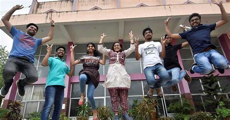 CBSE 12th Result 2018 CBSE Class 12 Board Results Declared Check Scores On Cbse Nic In Google