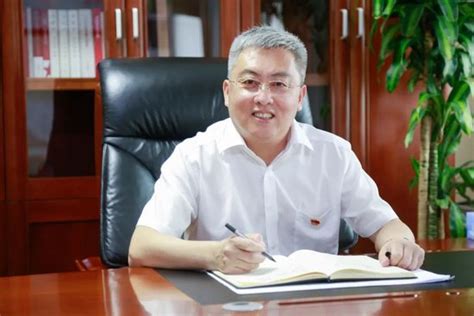 假期官宣！“70后”副市长任上落马新浪新闻