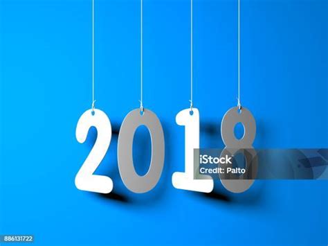 파란색 배경에 흰색 단어 2018입니다 새 해 그림입니다 3 차원 일러스트 레이 션 12월에 대한 스톡 사진 및 기타 이미지 12월 1월 2018년 Istock