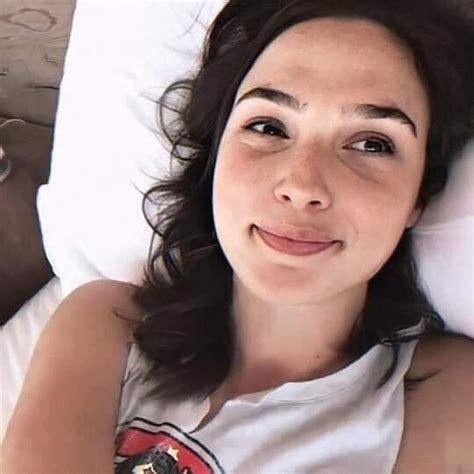 Pin By Pandita Z On Gal Gadot Gal Gadot Gal Gardot Gal Gadot Wonder Woman