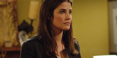 How I Met Your Mothers Cobie Smulders Reveals She Battled Ovarian