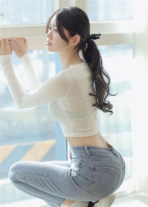 Quick Saves에 있는 360 Caliber님의 핀 여성 패션 여성 청바지 패션 여성 청바지