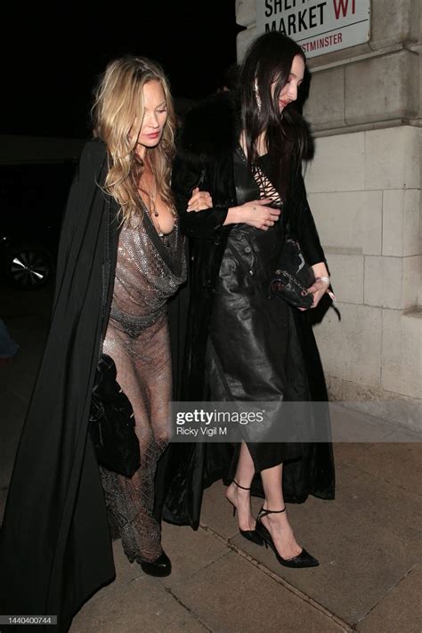 Kate Moss Nude At Diet Coke Party 2022 In London 11 Photos The