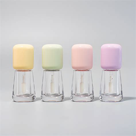 China Cp038 Custom Cute Empty Lip Gloss Container Tube Wholesaler