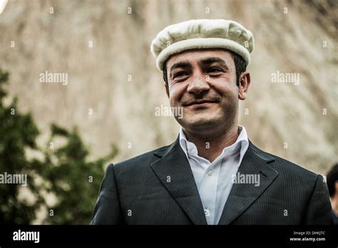 Pakistani Man Hi Res Stock Photography And Images Alamy