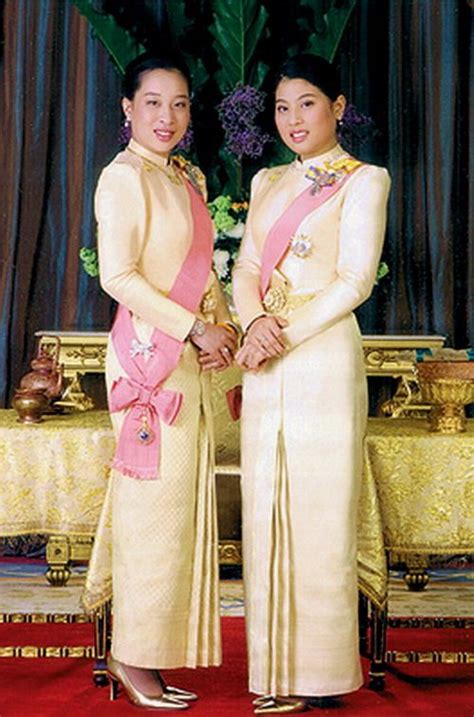 H R H Princess Bajrakitiyabha With H R H Princess Sirivannavari Nariratana Of Thailand World