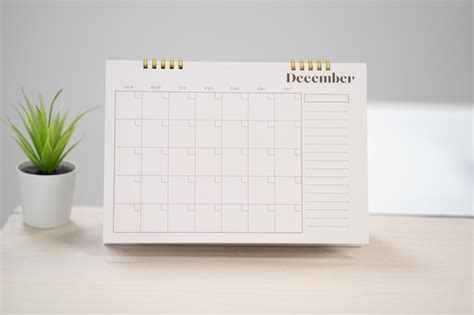 Дизайн шаблона календаря Бесплатный вектор