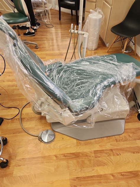15 Août 1848 Invention De La Chaise De Dentiste Nima Reja