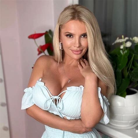 Татьяна 29 лет Лев из г Москва познакомится C целью Флирт Реальное общение Фотострана