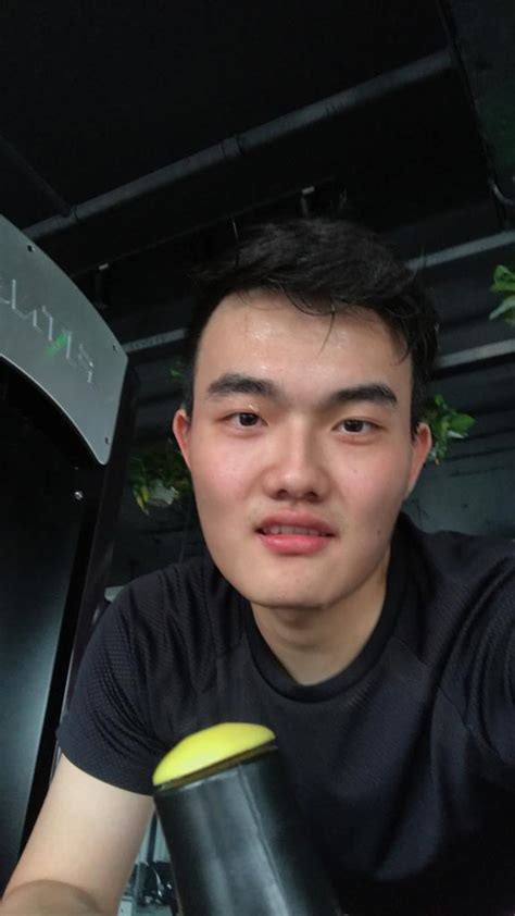 Curriculum Vitae Tian Zhang Michael