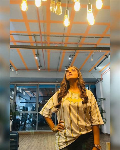 Download Akshara Singh And The Lights Wallpaper