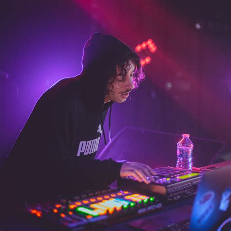 Wooka Astropolis Booking