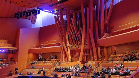 Frank Gehrys Walt Disney Concert Hall Is A Living Room For Los Angeles