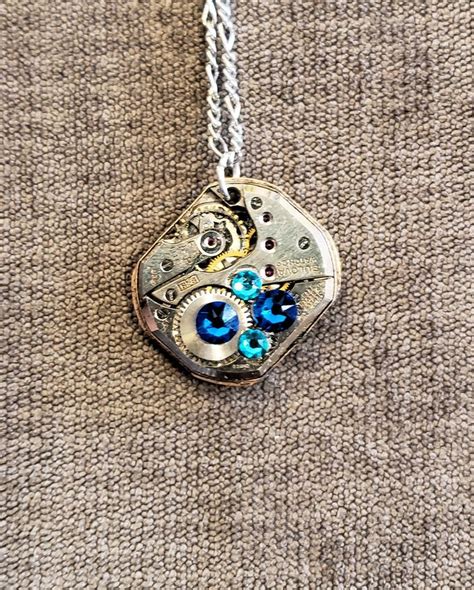 Peacock Watch