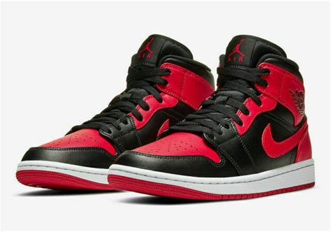 Джорданы — купить мужские и женские кроссовки Nike Air Jordan (Найк Аир ...
