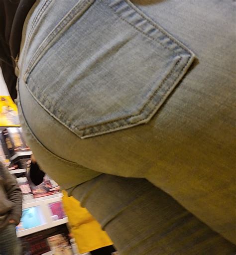 Blonde Pawg In Tight Jeans Tight Jeans Forum