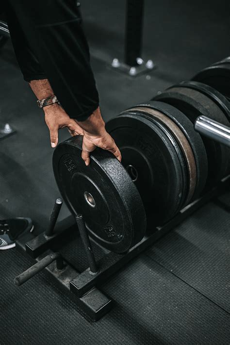 How To T Bar Row Technique Benefits Variations And Muscles Worked Outdoor Fitness Society