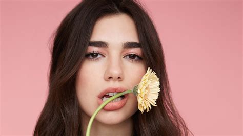 90 Dua Lipa Wallpapers