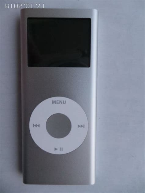 Ipod Zvu Nik Logitech Pure Fi Anywhere U Kompletu Sa Ipod Nano Gb