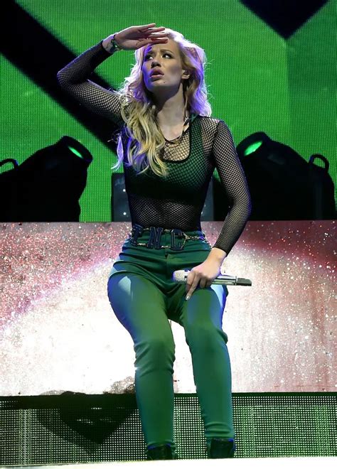 Iggy Azalea Performs Onstage During Hot 995s Jingle Ball 2014