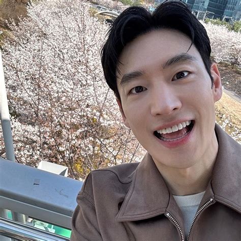 이제훈 인스타그램 연예이슈 수다방 네모판