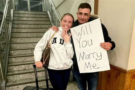 Boyfriend Surprises Girlfriend At Heathrow With Shock Love Actually