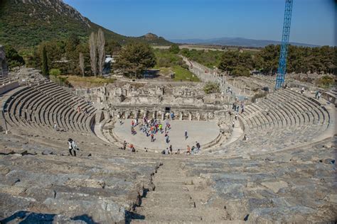 건축 경치 고고학 고고학 유적지 고대 건축 고대 그리스 고대 도시 고대 유적 고전 건축 고전 역사 관광 관광객 군중 그리스 역사 돌 좌석 랜드마크