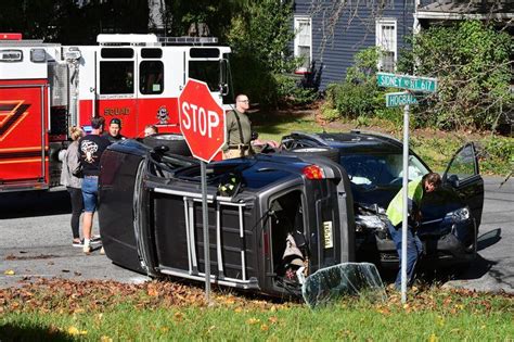 4 Injured In Rollover Crash In Franklin Township