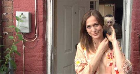 alexis maitland nue dans american pie présente string academy