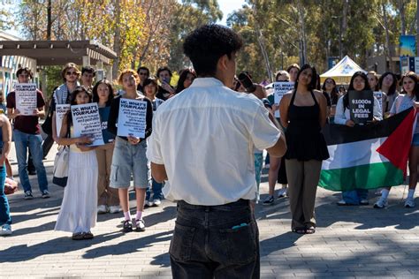 Students Rally Against Ucsdpds Participation In Dhs Program The Ucsd
