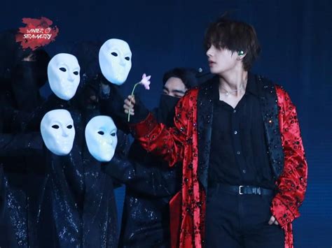 보라해는김태형꺼💜요정의돌 엔비냐타르 On Twitter 긍극의 퍼포먼스로 각인된 싱귤래리티 이미지까지 바꾸고 싶었나봐요