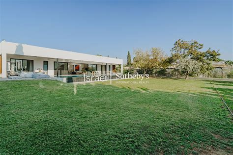 Architecturally Designed Home With A Pool On A Private Estate Moshav Mazor סותביס ישראל נדל