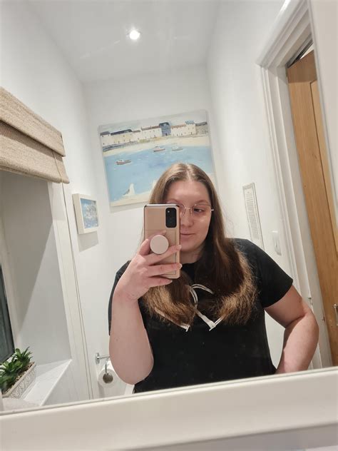 22 Just Thought Id Share A Random Selfie Rselfie