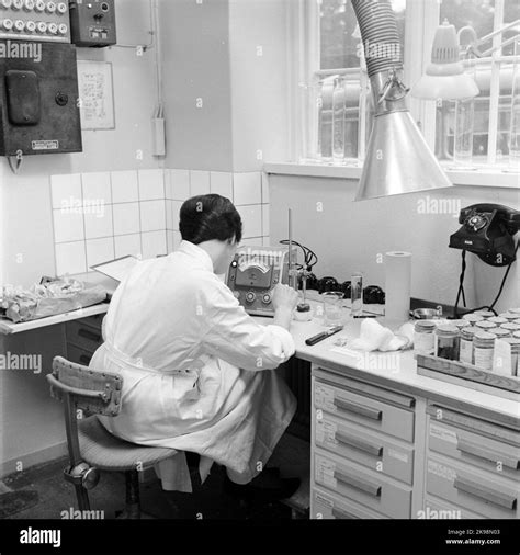 Geotechnical Laboratory Hi Res Stock Photography And Images Alamy