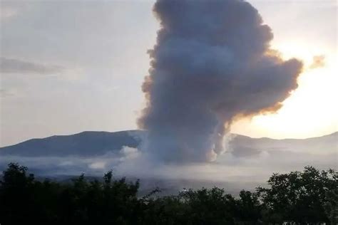 ببینید مشاهدهٔ دود در اطراف تبریز در پی حمله جدید رژیم اسرائیل