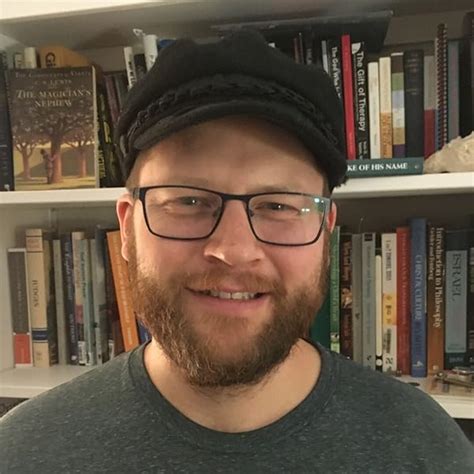 Clive Chameleons Big City Adventure Clive Chameleons Lizard Tales Hall Phil 9781081186234