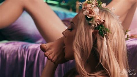 Transangels 25 08 29 Jade Venus Ariel Demure And Tori Easton Moonlight