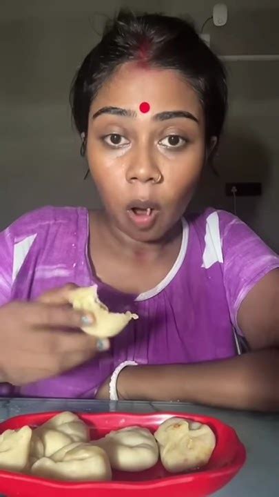 মোমোর মধ্যে মুরগির পুঙ্গাএলো কি করে 🙄😱 Youtubeshorts Dighavlogs