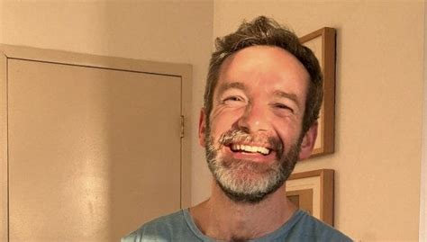 È Morto Ross Mcdonnell Il Regista 44enne Trovato Senza Vita Su Una