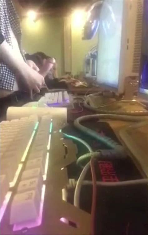 friend dared to blow his load infront of wlan party