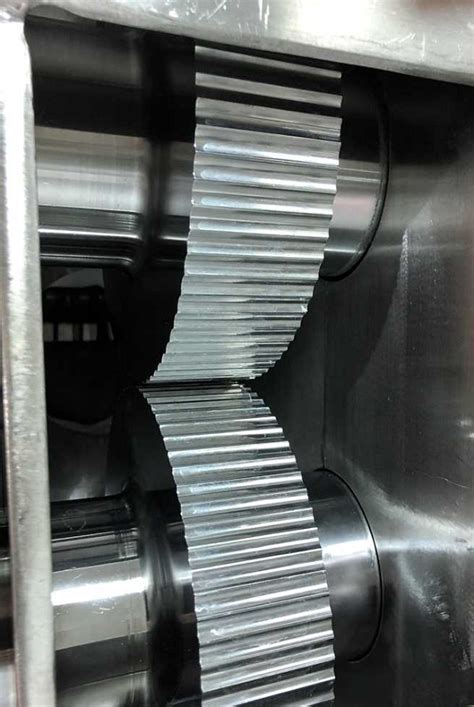 Fitzpatrick L89 Chilsonator Roll Compactor Wmill Vac U Max Feed Sold