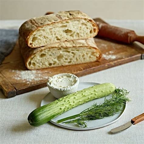 싱그러운 ‘오이 딜 크림치즈 토스트 Realfoods