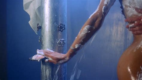 Linnea Quigley Nue Dans Creepozoids