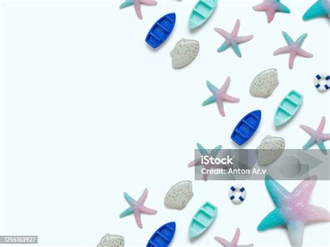 창조적 인 여행 배경 다양한 바다 인물의 레이아웃 휴가 및 여행을 준비합니다 플랫 레이 공간을 복사합니다 0명에 대한 스톡 사진 및 기타 이미지 Istock